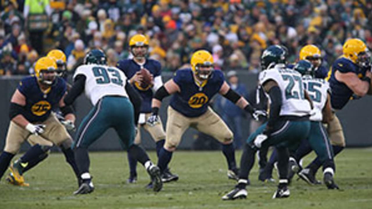 Packers offensive line getting the ball rolling
