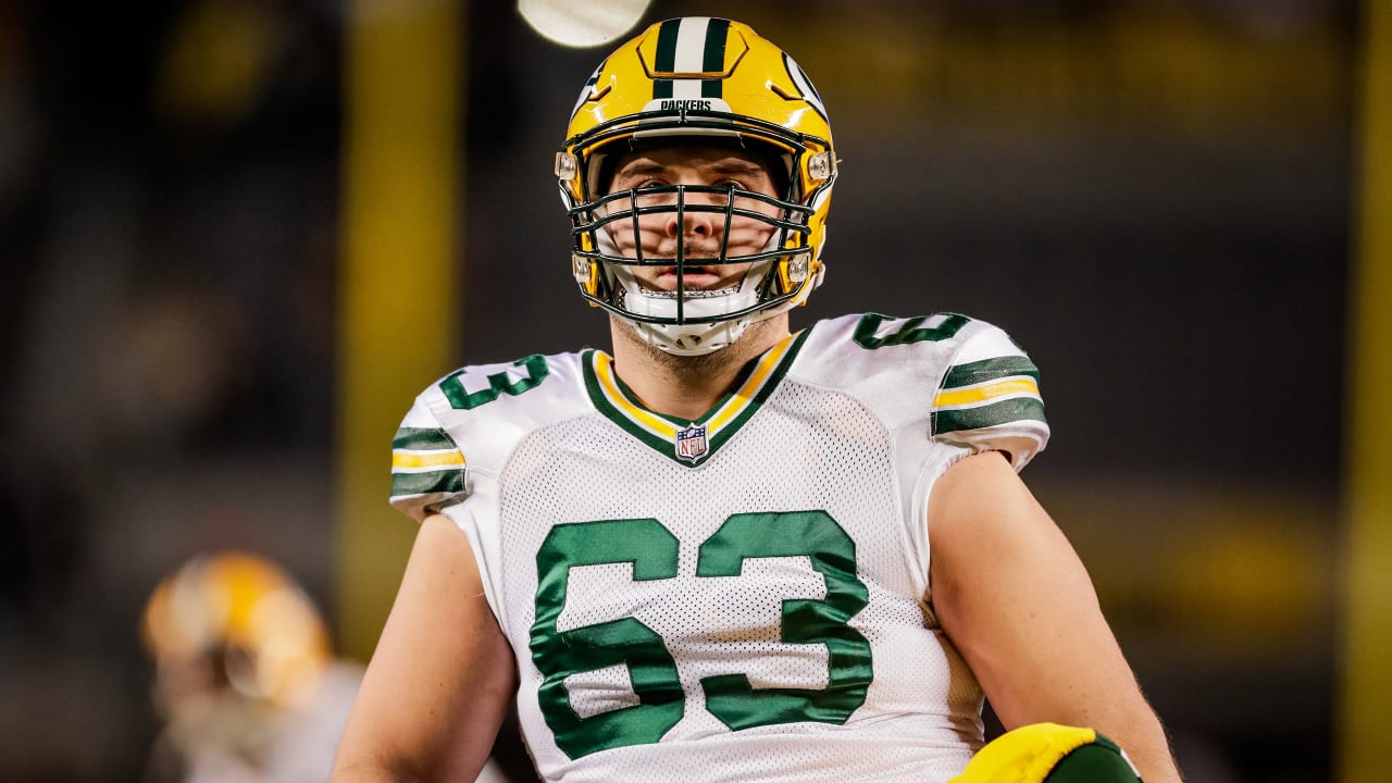 Corey Linsley doesn’t shy away from expectations