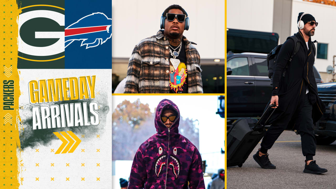 Arrival Photos: Packers walk into stadium for Sunday Night Football ...