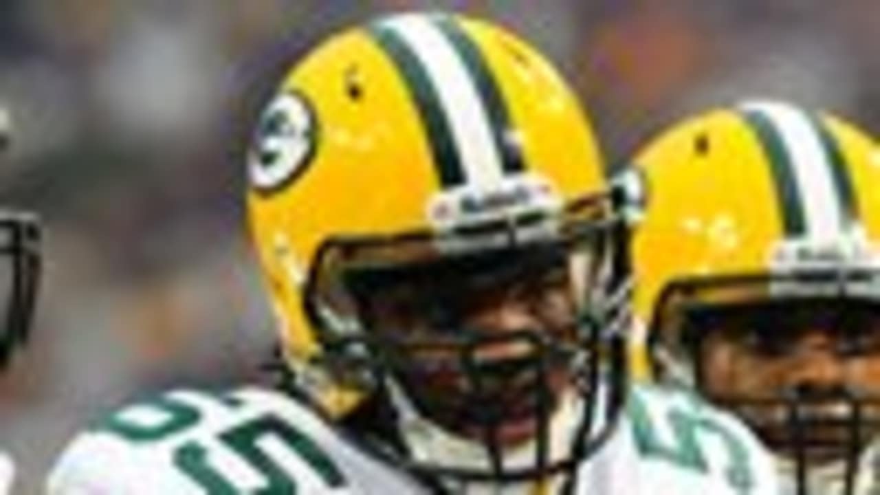 Packers release LB Desmond Bishop