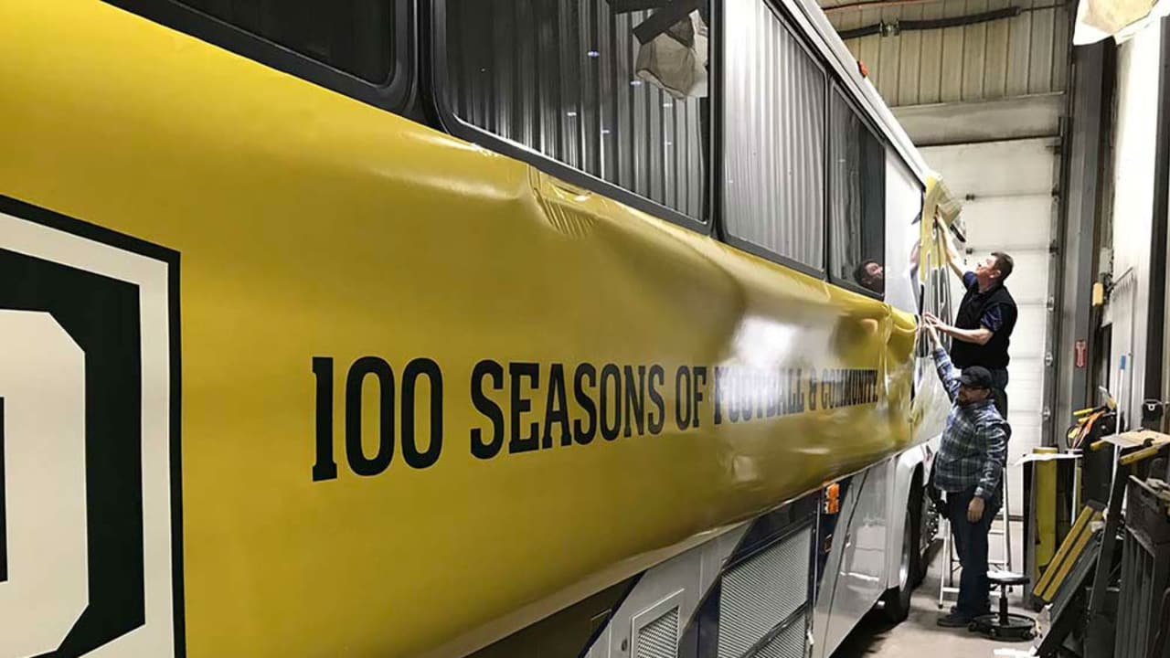 Photos: Packers Tailgate Tour bus is wrapped with 100 Seasons theme