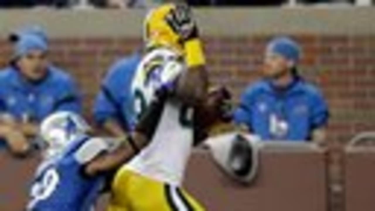 Jones is Hall of Fame's Featured Player of the Week