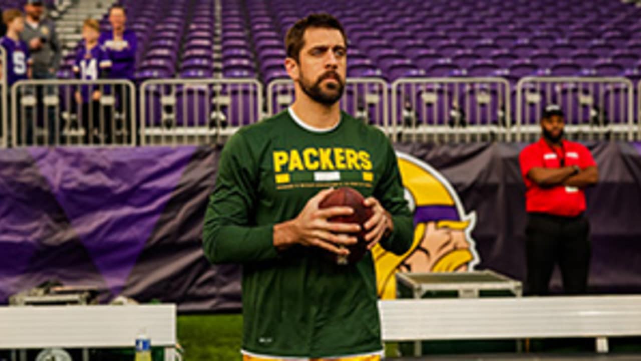 Aaron Rodgers undergoes surgery on his collarbone