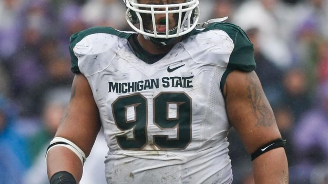 Packers trade up for Michigan State's Jerel Worthy