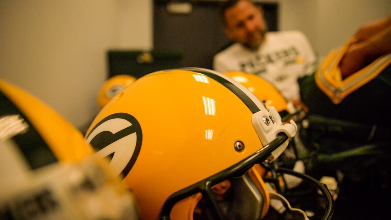 Inside the Packers' locker room in Dallas