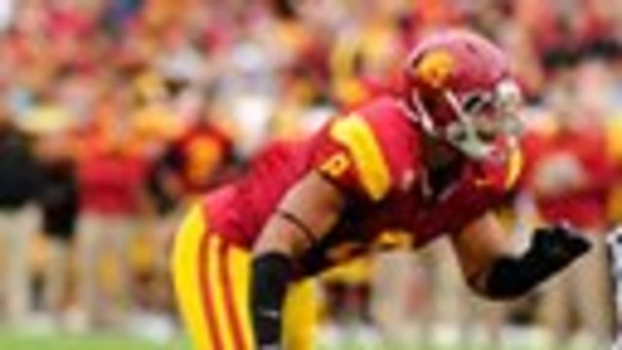 Perry leads rookies into first practice