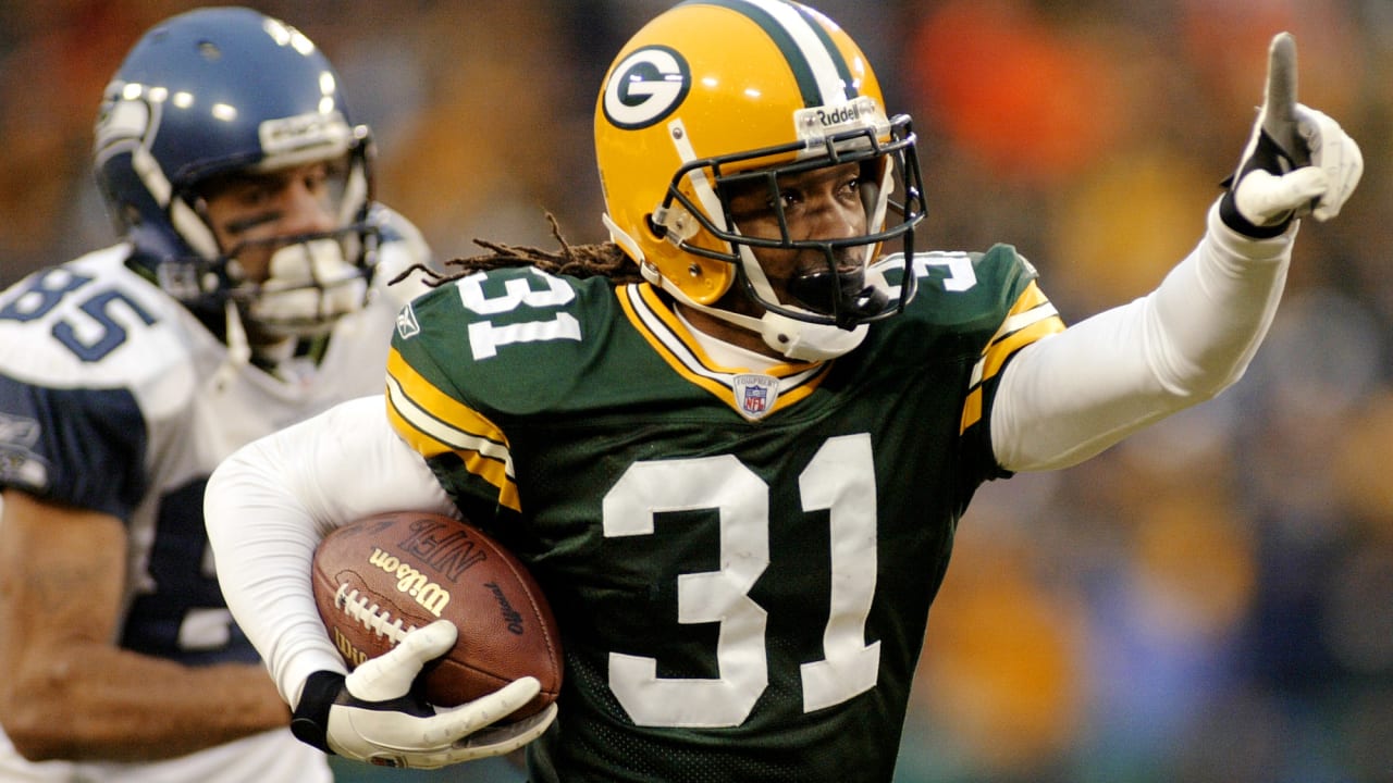 Throwback: Best photos in Packers-Seahawks history