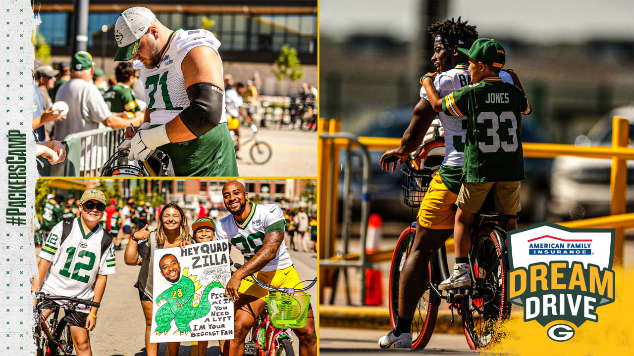 Photos: Packers join fans on bikes for second day of training camp