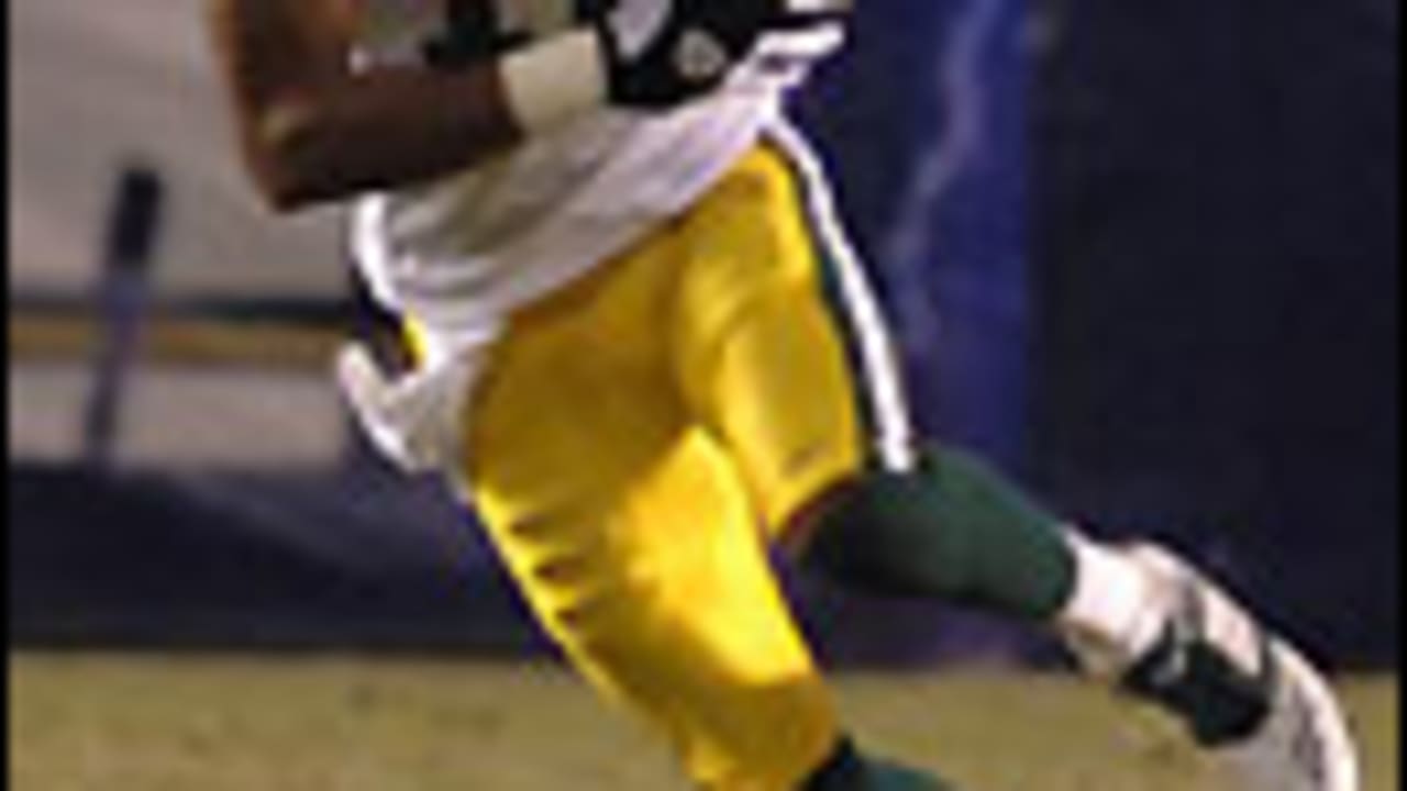 Training Camp Report: Ruvell Martin Puts Size To Good Use