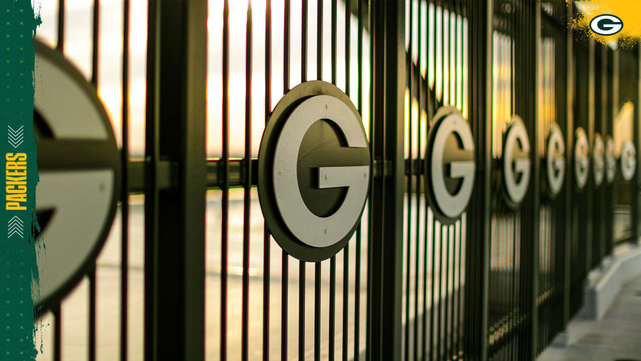 Packers, UScellular team up to outfit Wisconsin school with latest ...