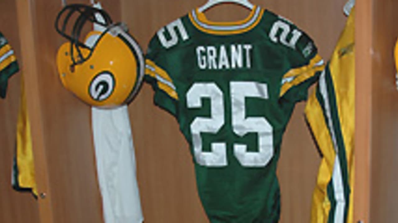Grant Is Hall Of Fame's Featured Player Of The Week For Week 14