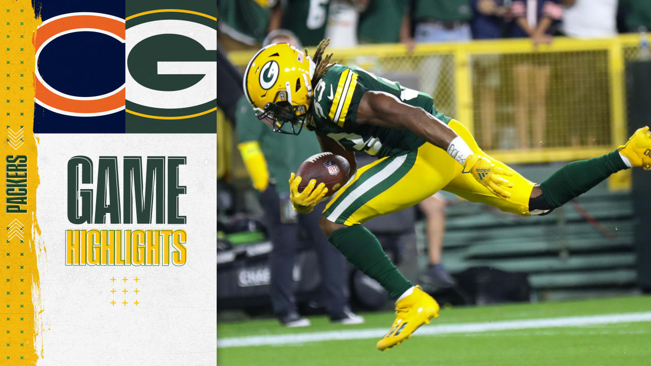 Aaron Jones dodges defenders on 15-yard touchdown run | Packers vs. Bears