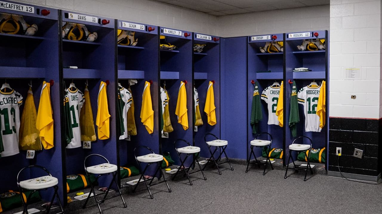 Tour of Packers' locker room at Georgia Dome