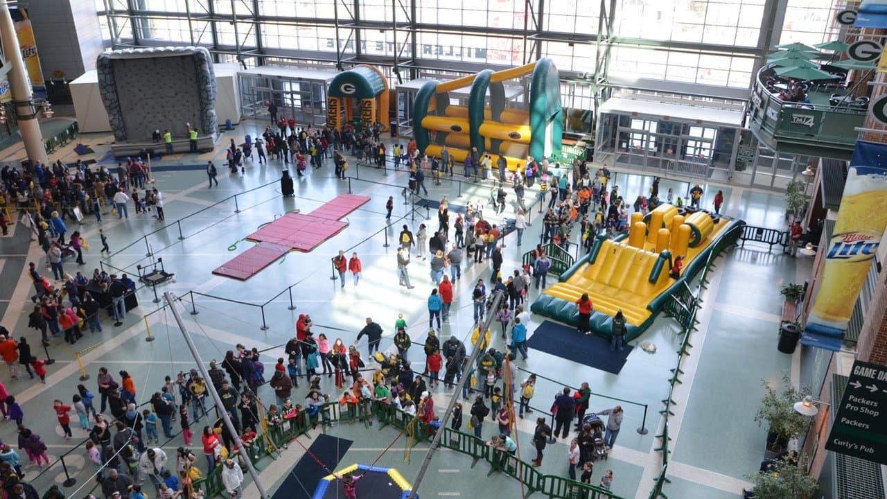 Project Play 60 keeps kids active at Lambeau Field