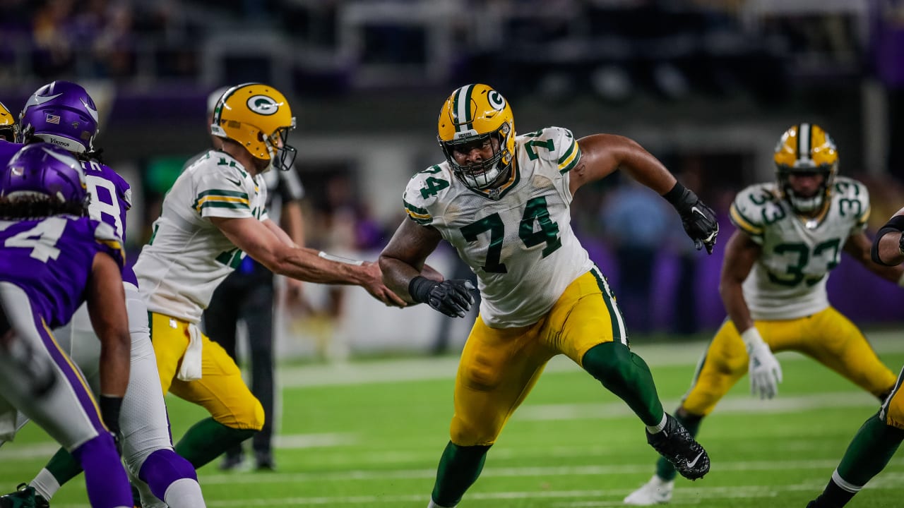 Best photos of Elgton Jenkins from his All-Rookie season