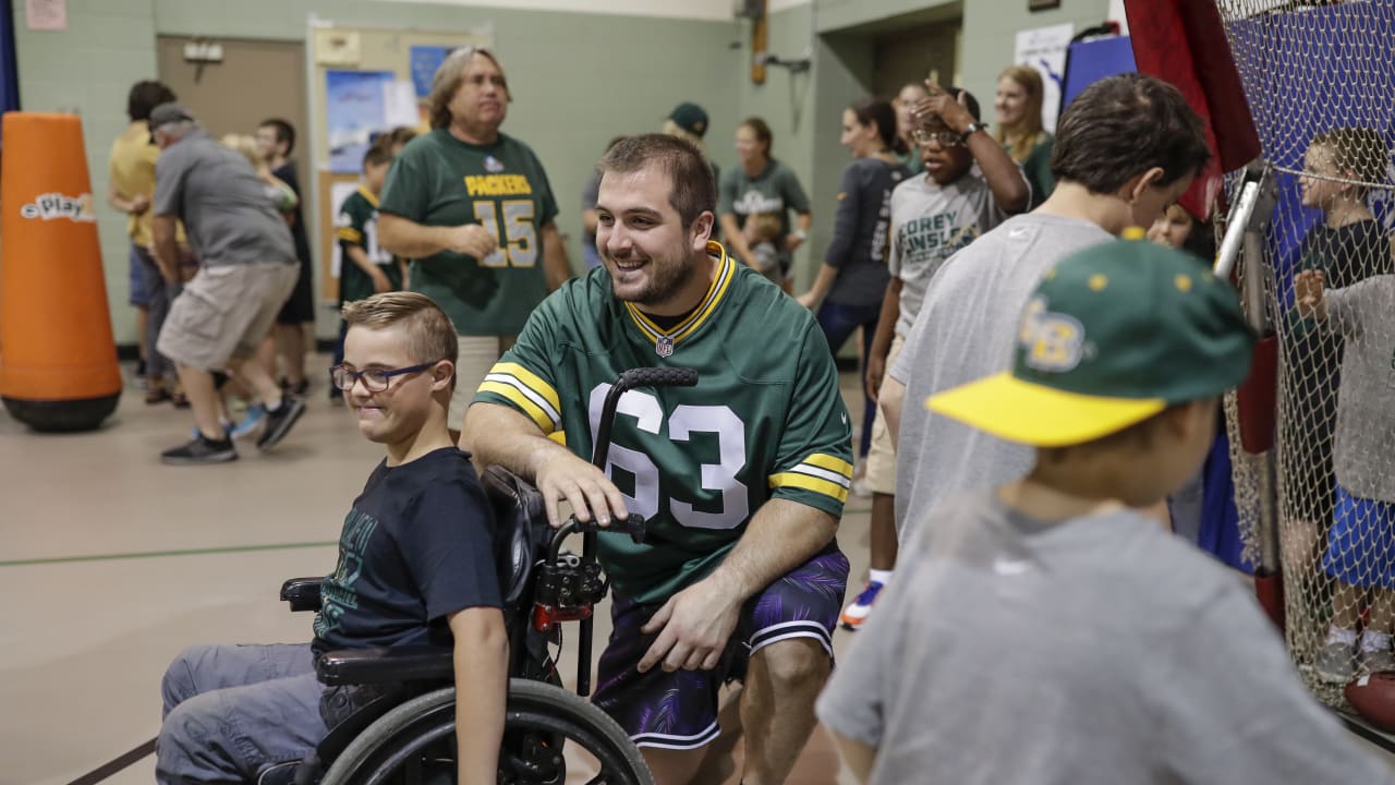 Packers host Youth Football Outreach Camp