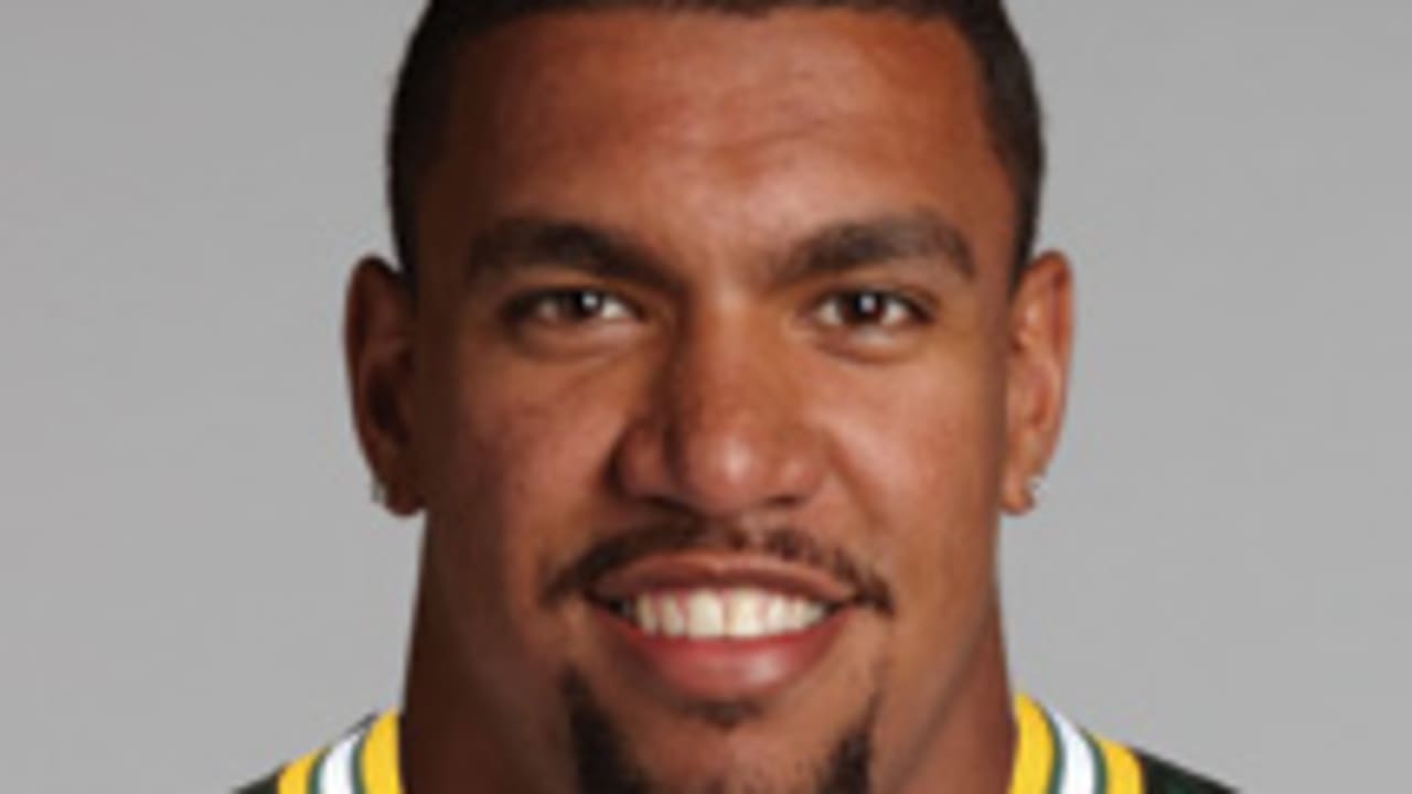 Packers Sign LB Francois, QB Pizzotti To Practice Squad Packers Sign LB Francois, QB Pizzotti To Practice Squad