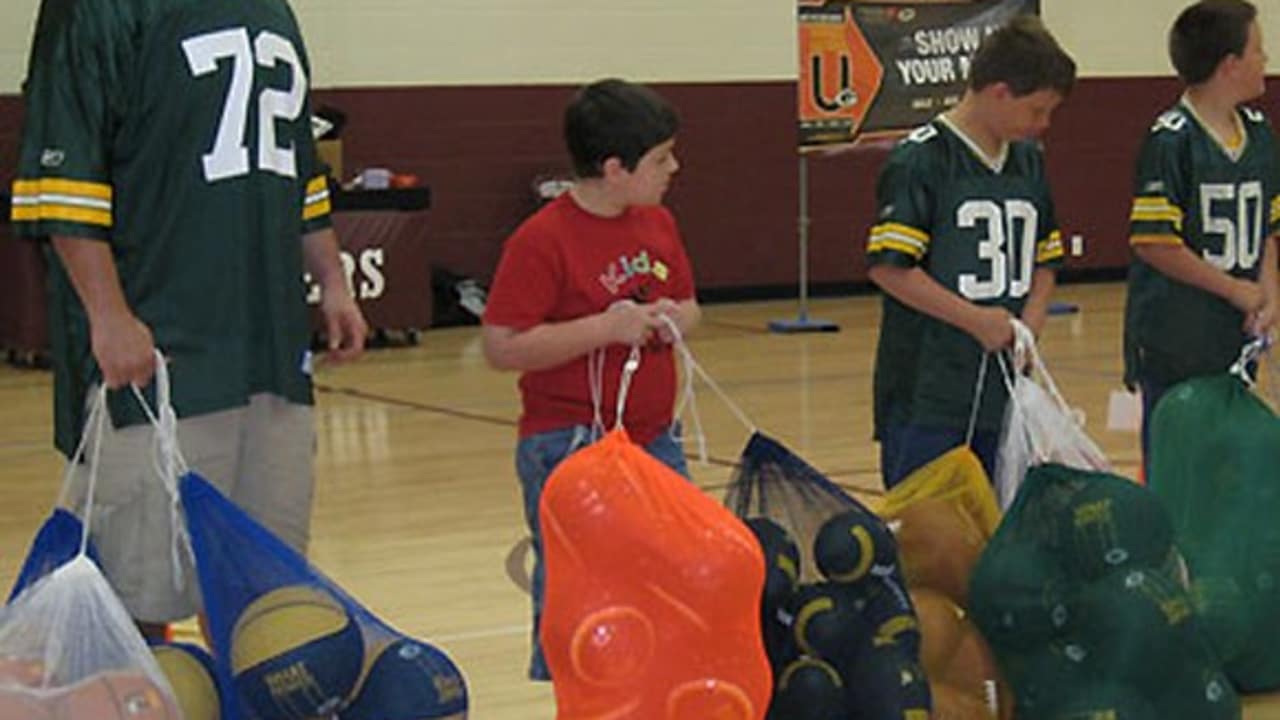 Packers Introduce Equip. Room Makeovers At Schools