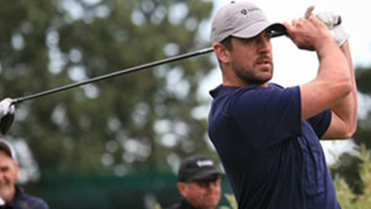 Aaron Rodgers places eighth in celebrity golf tourney