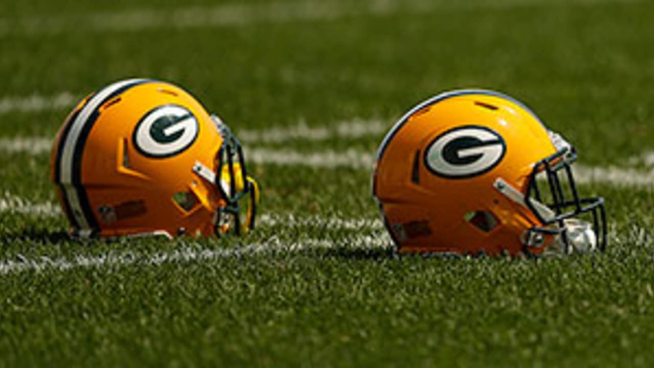 Packers announce roster moves