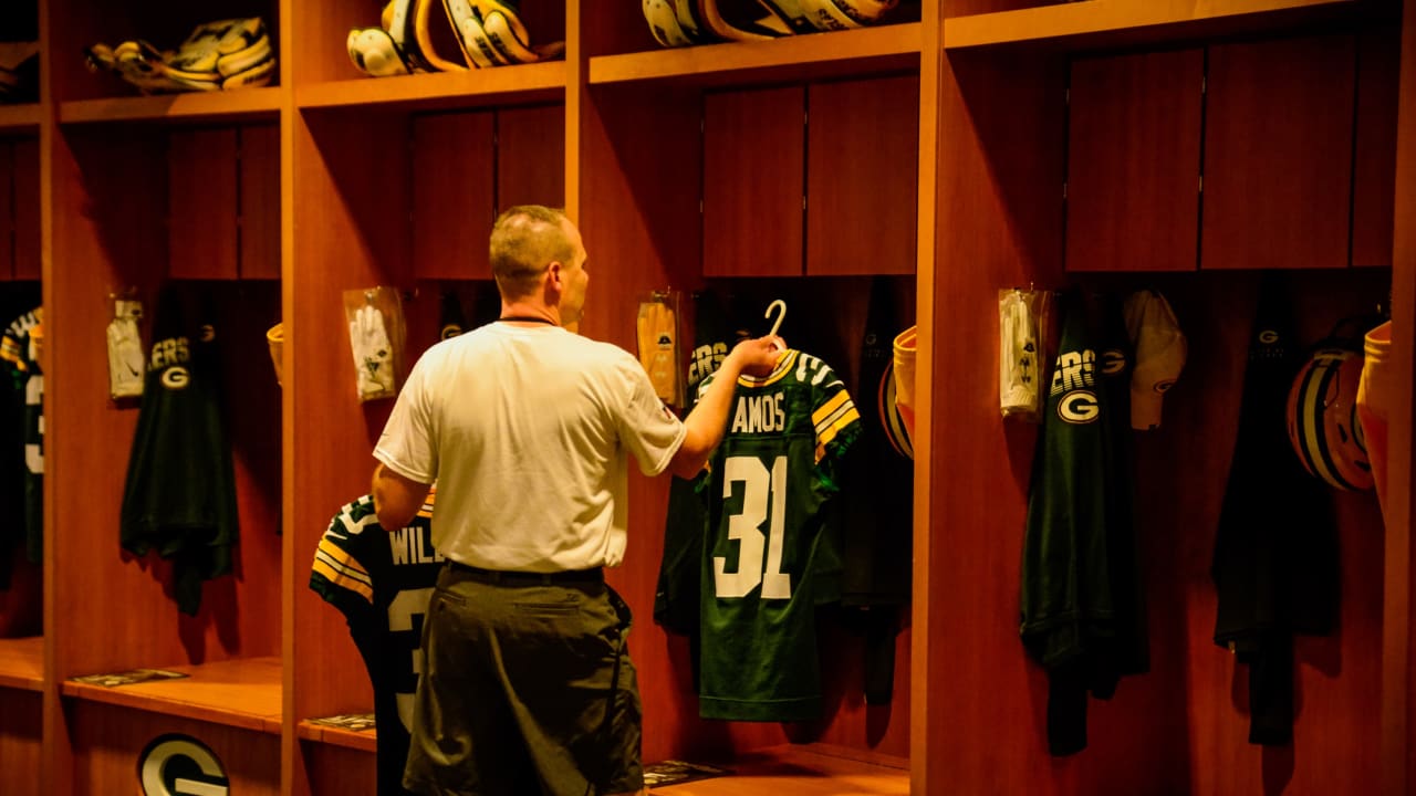 Inside the Packers' locker room before matchup with Vikings