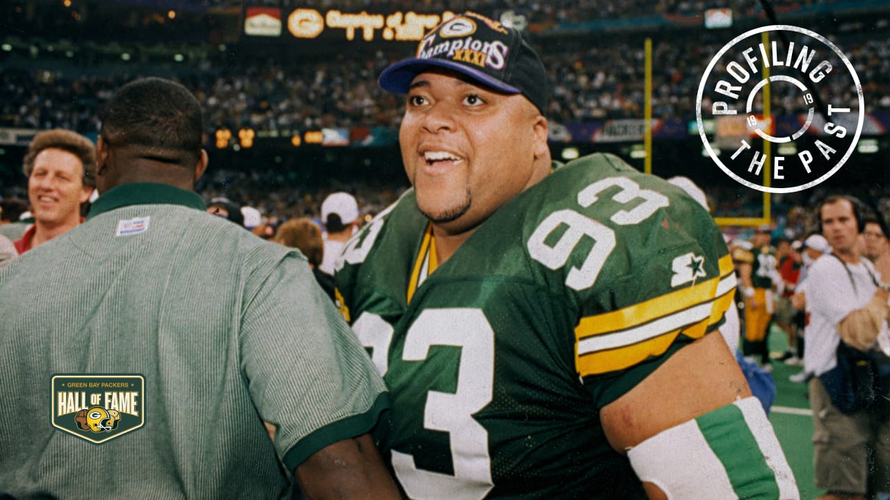 Gilbert Brown became human blockade on Packers' championship front