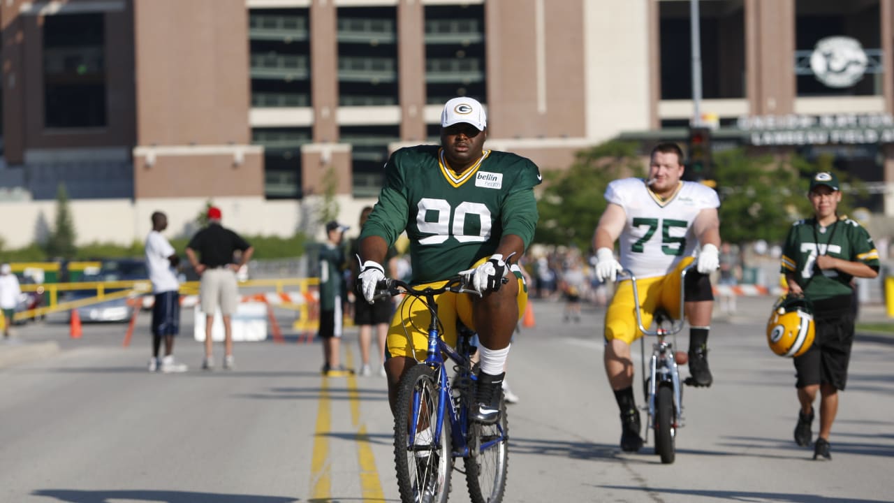 Throwback: B.J. Raji bikes to Packers practice