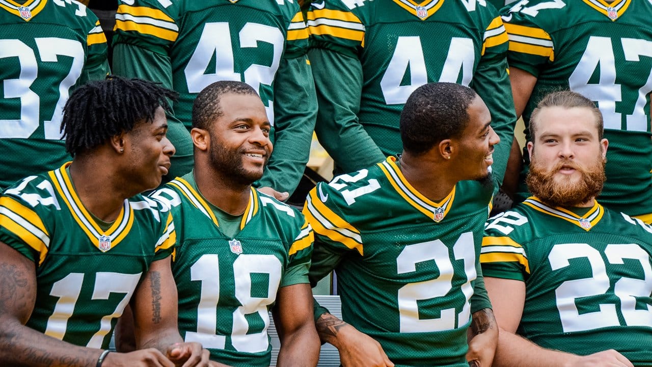 Behind the scenes: Packers take 2016 team photo