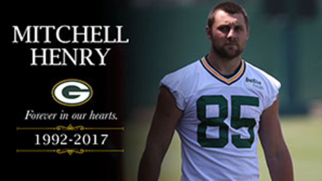 Former Packers TE Mitchell Henry dies at 24