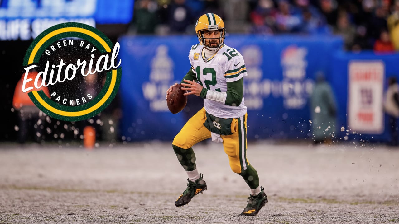 Aaron Rodgers makes some magic in big moments