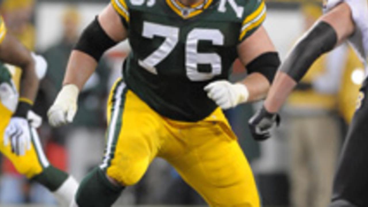 Clifton Glad To Be Staying In Green Bay