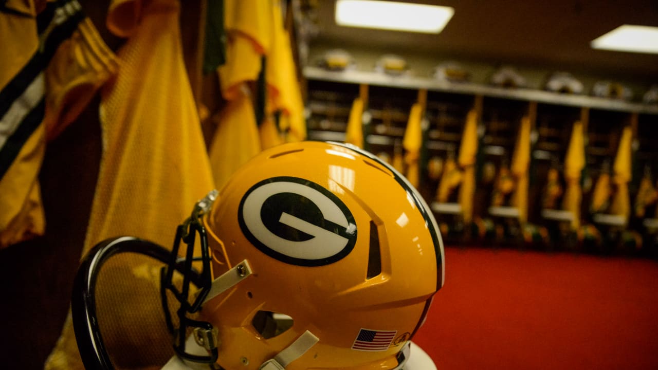 Inside the Packers locker room at Arrowhead Stadium
