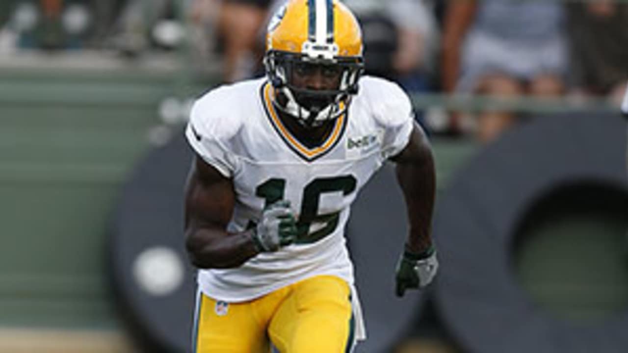 Packers sign CB Waters to active roster