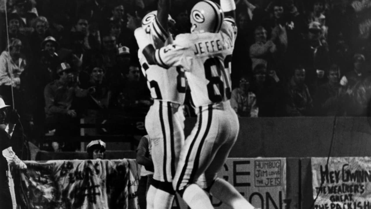 Snapshots in time: Packers vs. Jets