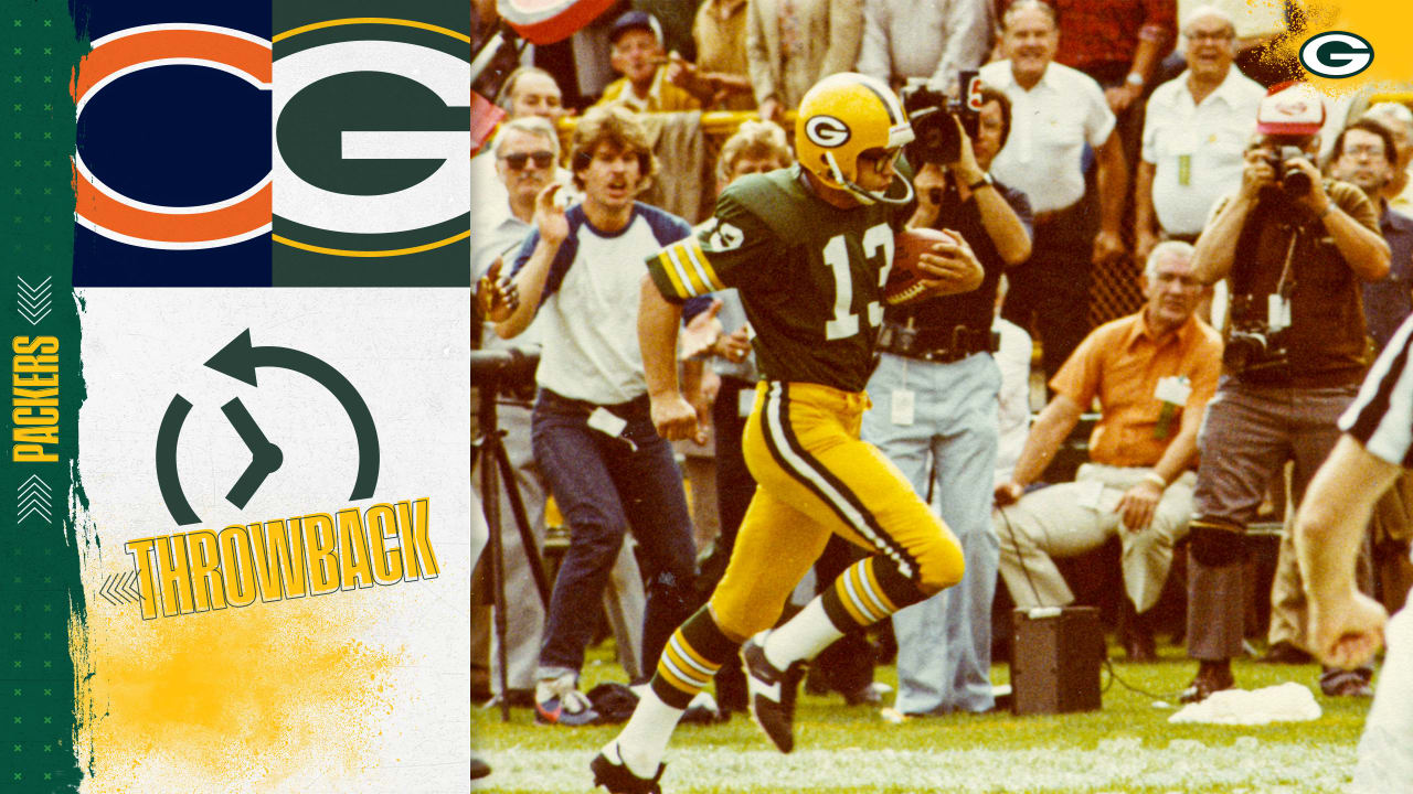 Throwback: Best photos in Packers-Bears history