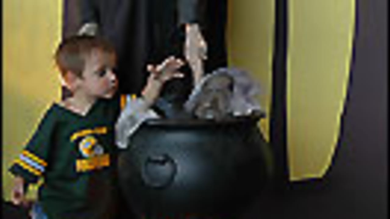 Children, Families Enjoy Halloween-Themed 'Spooktacular Fun'