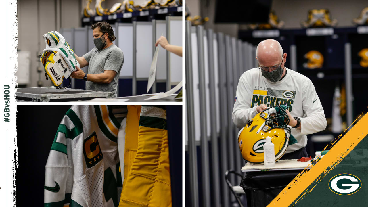 Behind the scenes: Inside the Packers' locker room in Houston