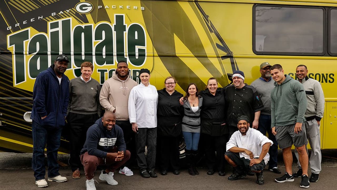 Tailgate Tour stops by UW-Madison
