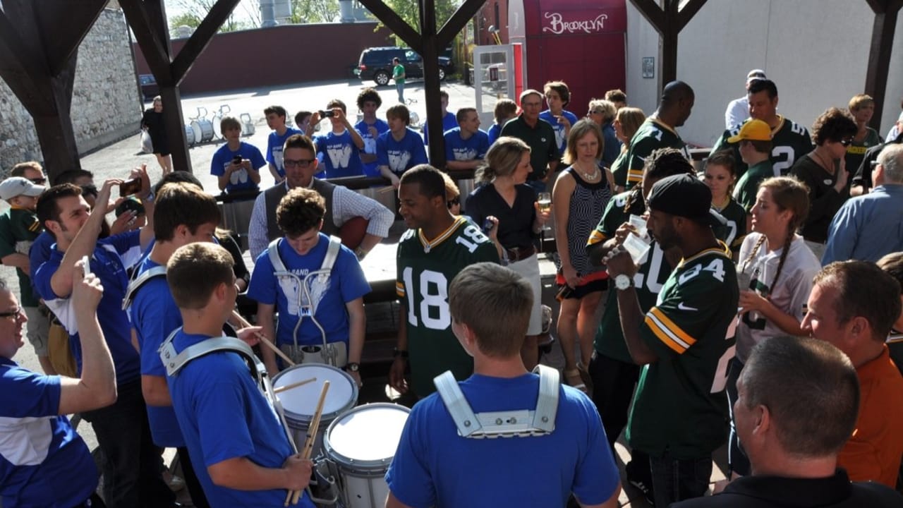 Packers Tailgate Tour: Oshkosh tailgate party