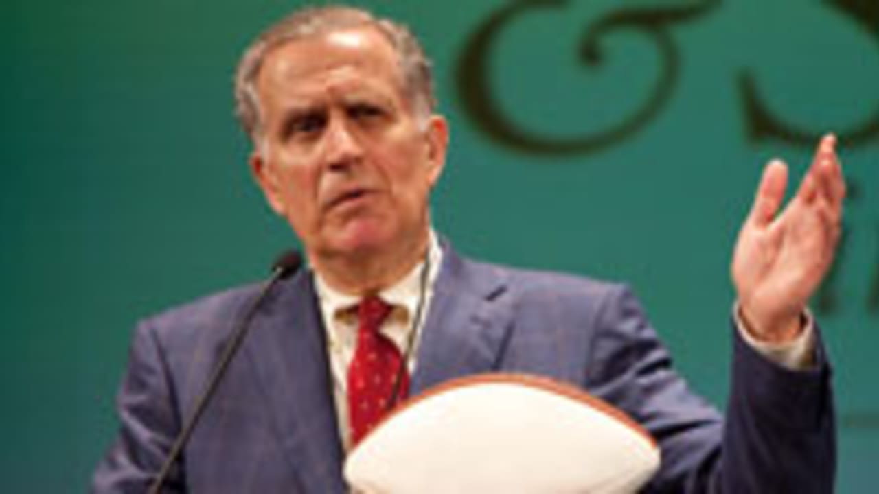 Tagliabue Speaks On Value Of Sports Leadership