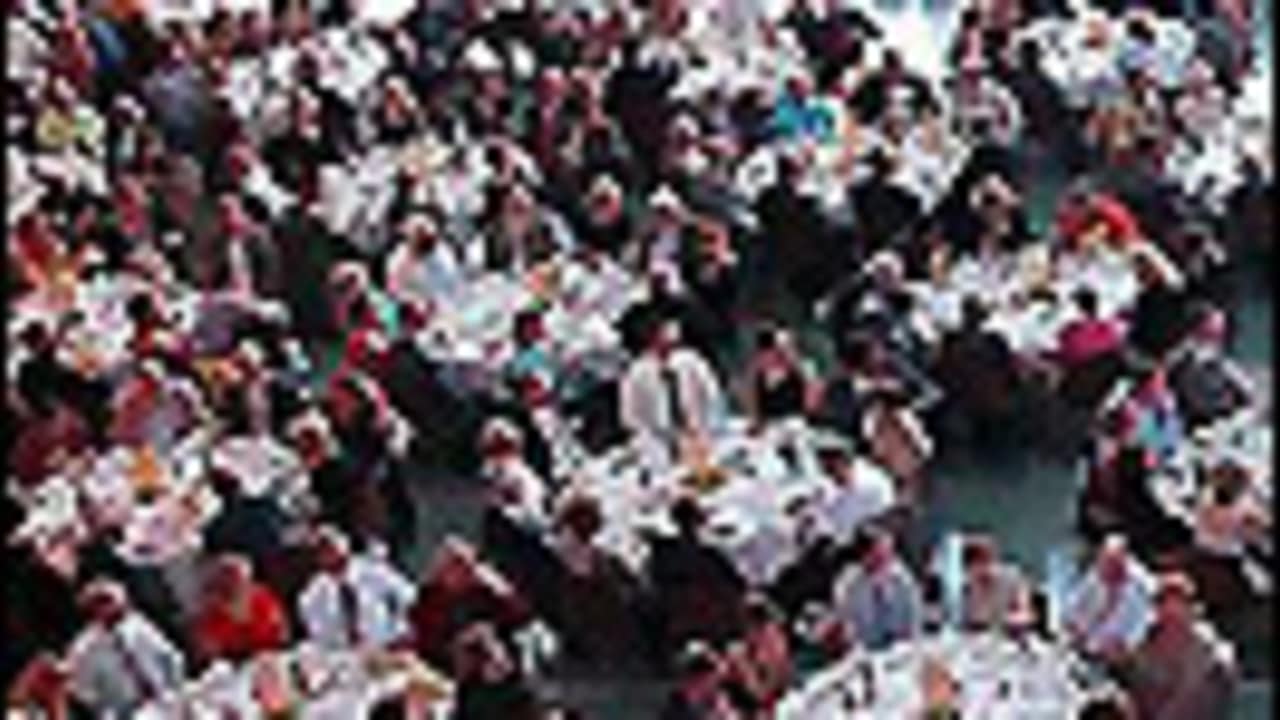 Record Crowd On Hand For White's Induction