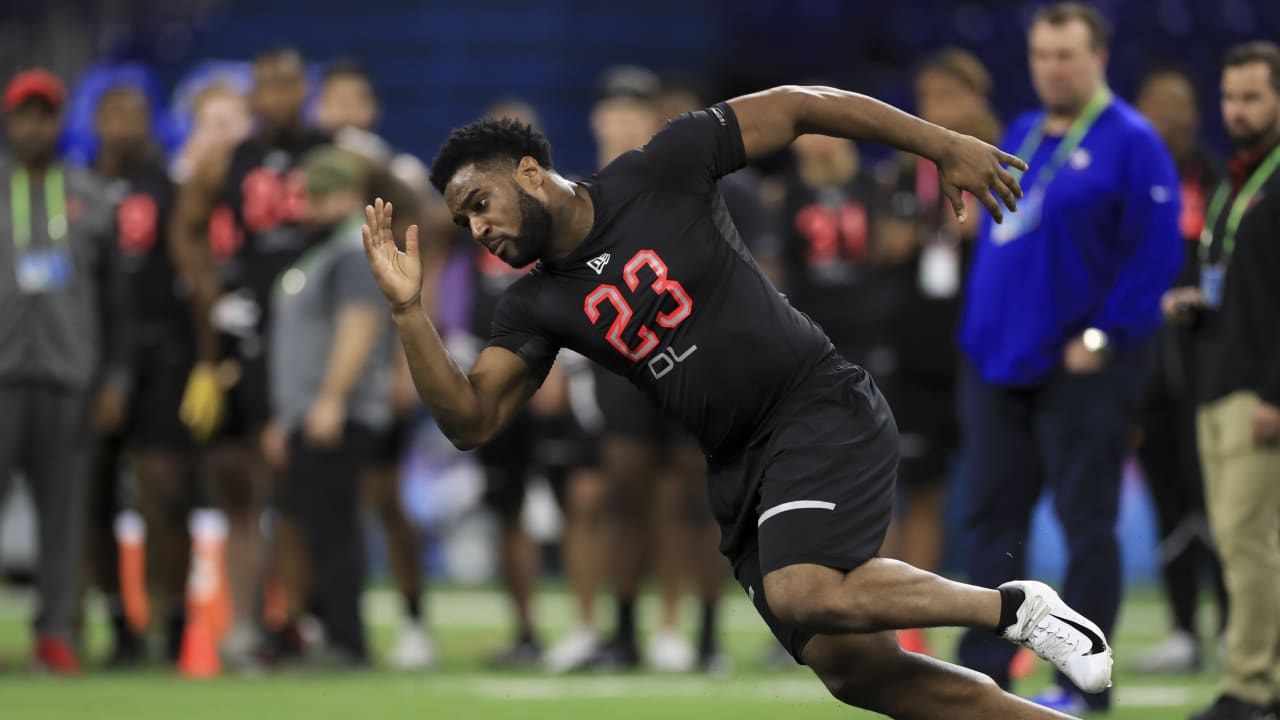 Photos: NFL Scouting Combine DL & LB workouts
