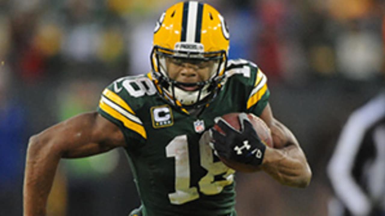 Packers re-sign WR Randall Cobb, QB Scott Tolzien