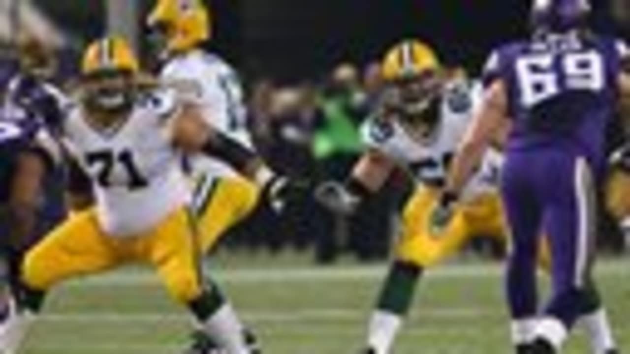 Offensive line at the heart of Packers’ win in Minnesota