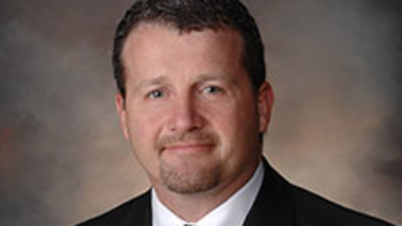 Packers name Benzel, Dow as vice presidents