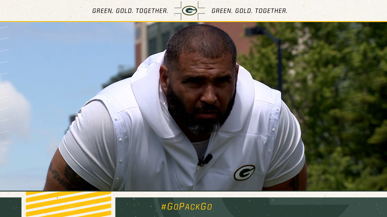 Mic'd Up: Defensive line coach Jerry Montgomery