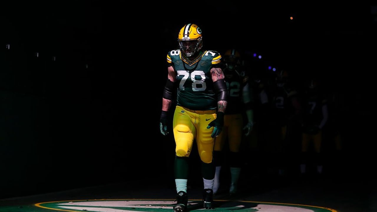 Happy Birthday to Jason Spriggs!