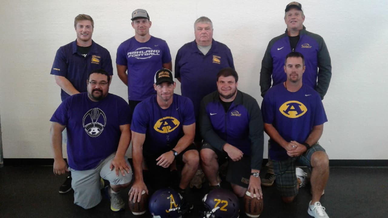 Travis Larson named Packers High School Coach of the Week