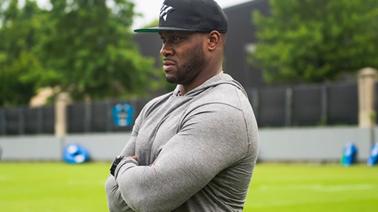 Jon Beason back at Bank of America Stadium