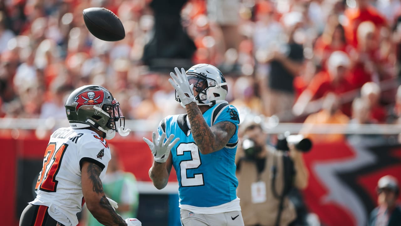 HIGHLIGHT: DJ Moore catches 24-yard TD pass from Sam Darnold